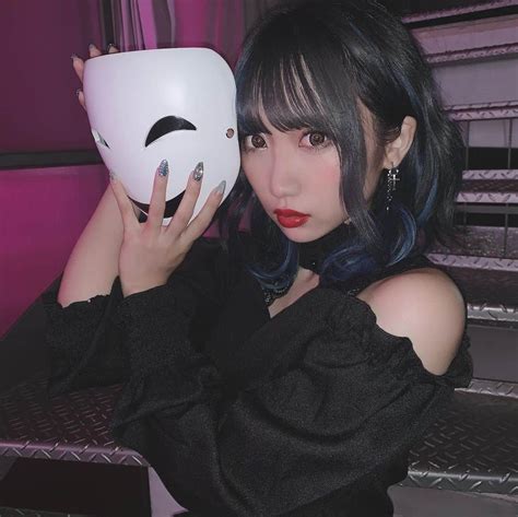 Instagram Xoxo