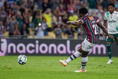 Veja O Desempenho Dos Atletas Do Fluminense Em Cobran As De P Naltis