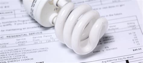 Vantagens e desvantagens de pagar conta de luz o cartão de crédito