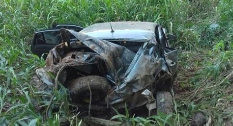 Capotamento na BR 262 mata dois homens no Espírito Santo Estradas
