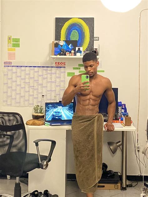 Puncher Of Abs on Twitter RT manlikethato Long hours 𝔰𝔠𝔞𝔯𝔶 hours