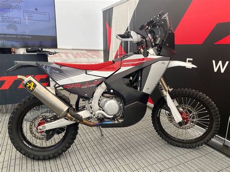 Fantic Presenta La XEF 450 Rally Y Rally Factory