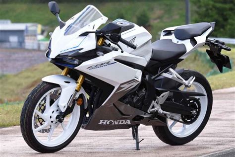 Honda CBR250RR 2023 Putih Versi Jepang Cek Spesifikasi Lengkapnya