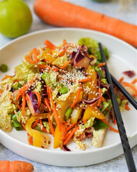 Asiatischer Salat Mit Chinakohl Sesam Dressing