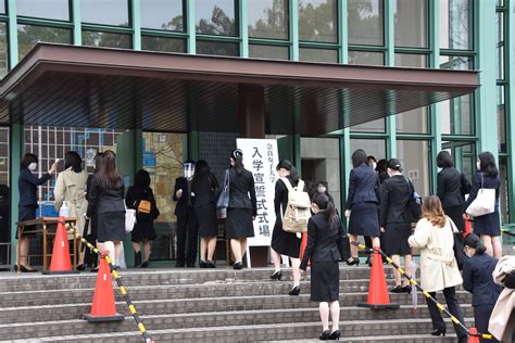 令和3年度入学宣誓式を挙行しました