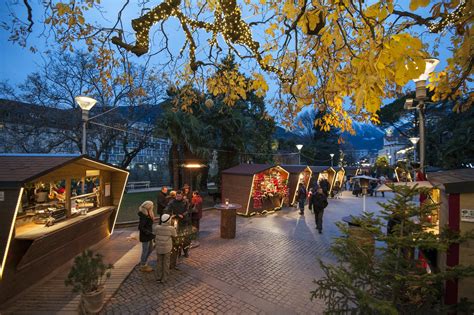 Tutto pronto per i Mercatini di Natale di Merano gli stand più belli