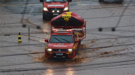 Alerta vermelho para a Grande Florianópolis chuva intensa e