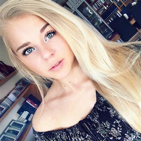 Beautiful Women Make The World Go Round Gallery Ebaums World