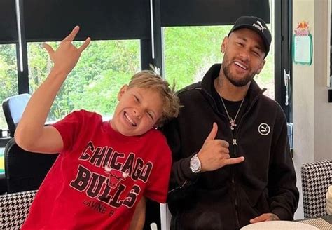 Neymar expõe mensagem de carinho do filho Davi Lucca Saiba que você