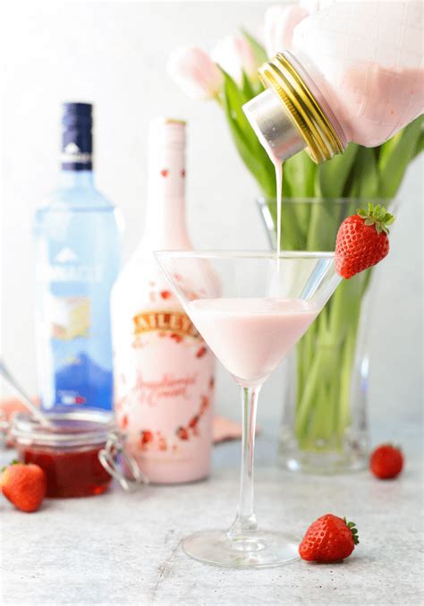 Strawberry Shortcake Martini Simply Made Recipes