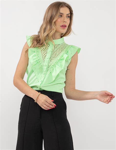 Blusa Renda Guipir Menta Sangue Latino
