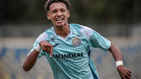 São Paulo encaminha a contratação de Ryan Felipe destaque do Ska no