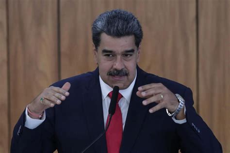 Nicolás Maduro amenaza con un baño de sangre si no gana las