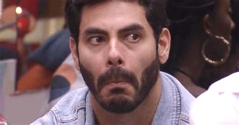 Foto íntima de Rodolffo do BBB21 vaza e nude do cantor movimenta