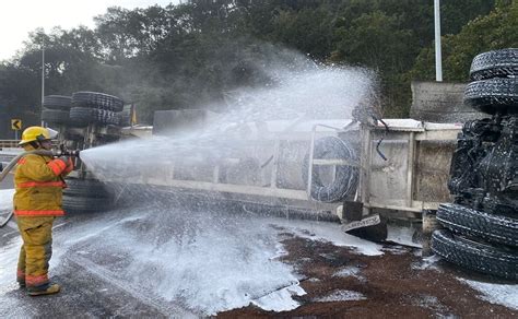 Continúa cerrada la circulación en carretera Mazatlán Durango