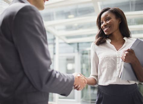 Body Language Tips For Your Next Job Interview