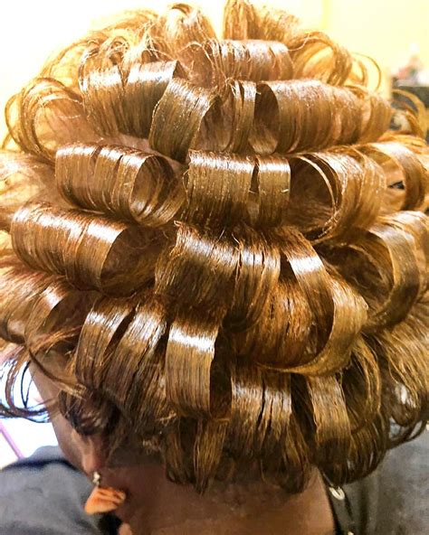 Sleep In Hair Rollers Curly Perm Back Combing Curl Curl Bridal Hair Updo Pin Curls Permed