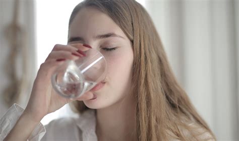 5 Benefits Of Drinking Warm Water Health Makes You