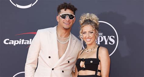 Patrick Mahomes Wife Brittany Named Sports Illustrated Swimsuit Rookie