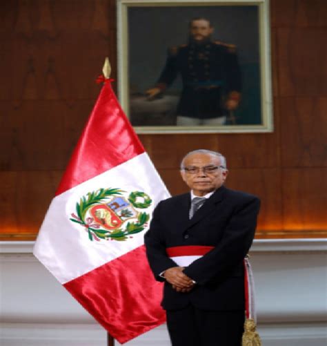 Primer ministro de Perú pone como ejemplo a Adolf Hitler
