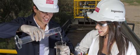 Ingeniero Ambiental Qué es perfil funciones campo laboral y más