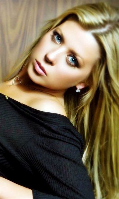 Beautiful Blue Eyed Girls Pics Breaks 24