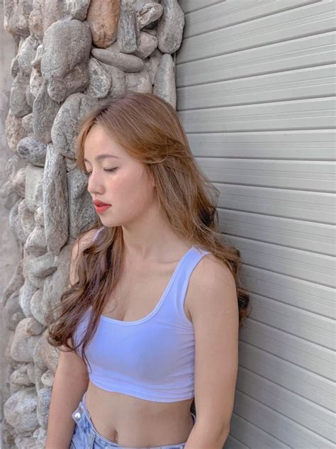 Ghim của moom mít trên Diễn viên Nữ thần Nữ thần mặt trăng Hình ảnh