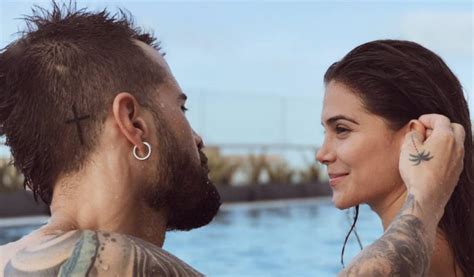 El tatuaje que une a Greeicy Rendón y Mike Bahía Entretenimiento