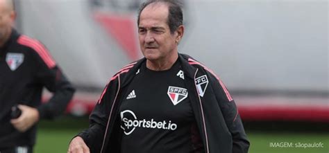 Pelo São Paulo Muricy está de volta às atividades no CT Blog São