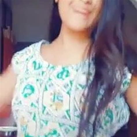 Sri Lankan Best Tik Tok Girl Free Slutload Mobile Porn Video Xhamster