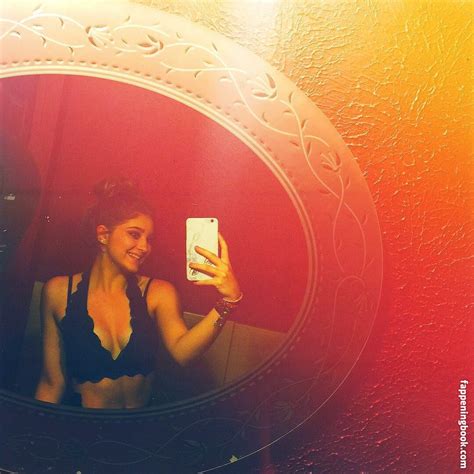 Willow Shields Nude The Fappening Photo 3183152 FappeningBook