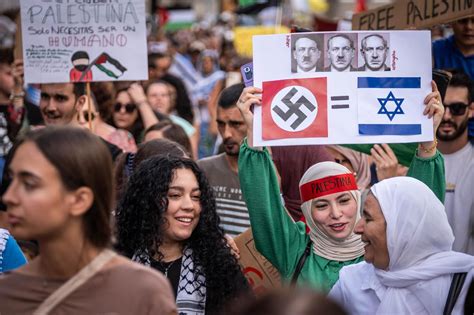 FOTOS Manifestación en Santa Cruz de Tenerife en favor de Palestina