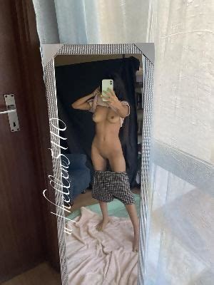 I M Sure You Re Gonna Love Naked Selfies At Night HD Porn Pics