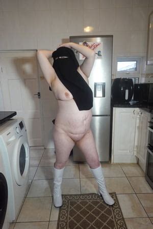 Naked In Niqab And White Knee Boots 25 Pics XHamster
