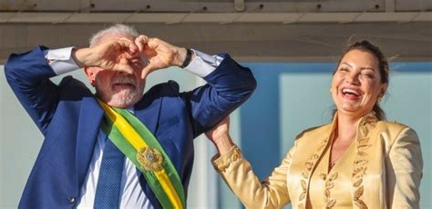 QUEM É JANJA QUAL É O NOME DE JANJA Saiba tudo sobre a esposa de LULA