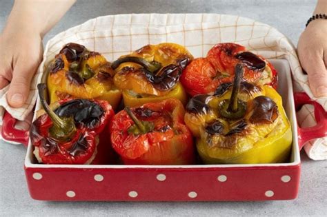 Peperoni Ripieni Di Tonno E Patate La Ricetta Del Piatto Ricco E Goloso