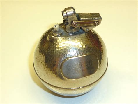 KW KARL WIEDEN SEMI AUTOMATIC TABLE BALL LIGHTER 1937 MADE IN