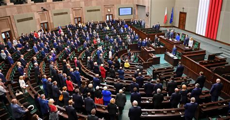 Wybory Ile Partii W Nowym Sejmie Zdecydowanie Wi Cej Ni Pi