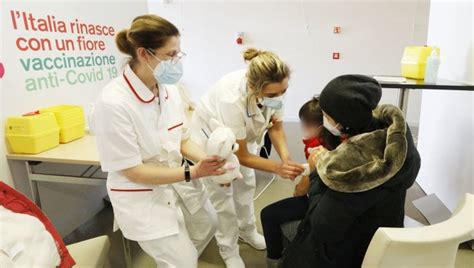 Vaccino Via Libera Dell Ema Al Booster Pfizer Per Gli Over 12 La