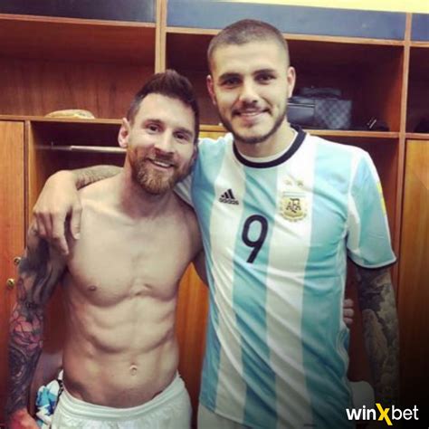 Galatasaray Ruhu On Twitter Lionel Messi Mauro Icardi Nin Bir Pislik