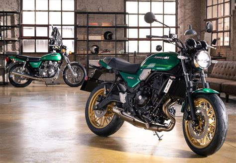 Z Rs Clothes Kawasaki S Naked Ninja In Retro Robes