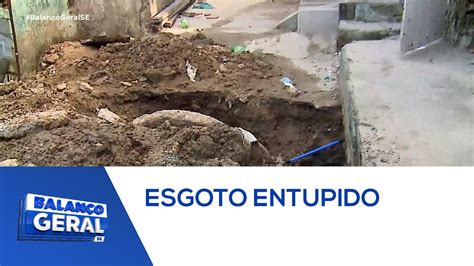 Esgoto Entupido Causa Transtornos A Moradores No Conjunto Almirante