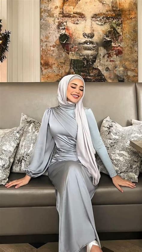 𝗯𝗮𝘇𝘇𝗶𝗯𝗮𝘁𝘂𝗹 𝗼𝗺 𝗜𝗻𝘀𝘁𝗮𝗴𝗿𝗮𝗺 Hijab fashion Classy prom dresses long