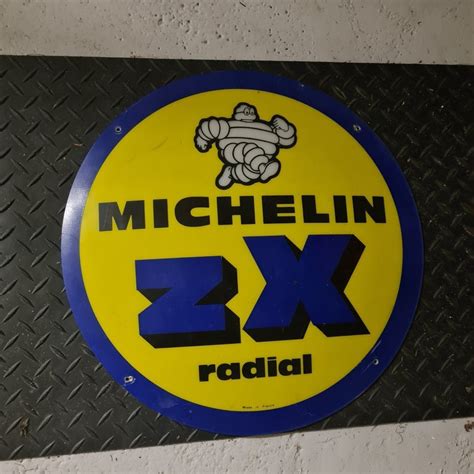 Se produkter som liknar MICHELINGUBBE MICHELIN GUBBE på Tradera