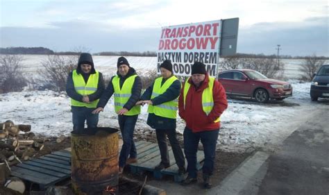 Sytuacja na granicy z Ukrainą znowu się zaostrza Rolnicy wrócili do