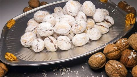 Nuci Umplute Cu Crema De Nuca Reteta Traditionala Recipes Cookie