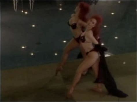 Naked Eva Garbo In El Gato Con Gatas
