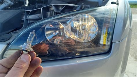 Fai Da Te Come Cambiare Sostituire La Lampadina Alla Vostra