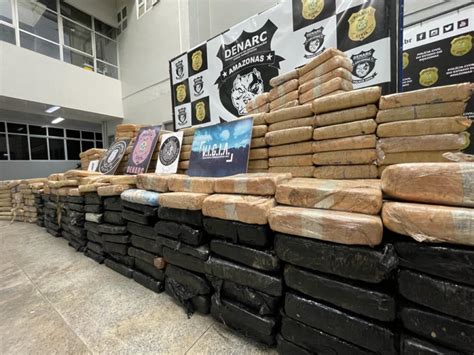 PC AM deflagra operação policial apreende 400 quilos de maconha tipo