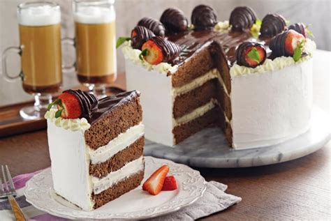 Pastel De Chocolate Con Bet N De Queso Crema Con Sal Y Azucar